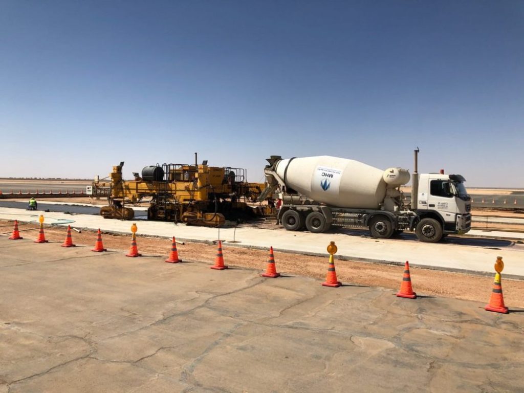 Al-Muhailib Ready-Mix Factories Company started the pouring works ...